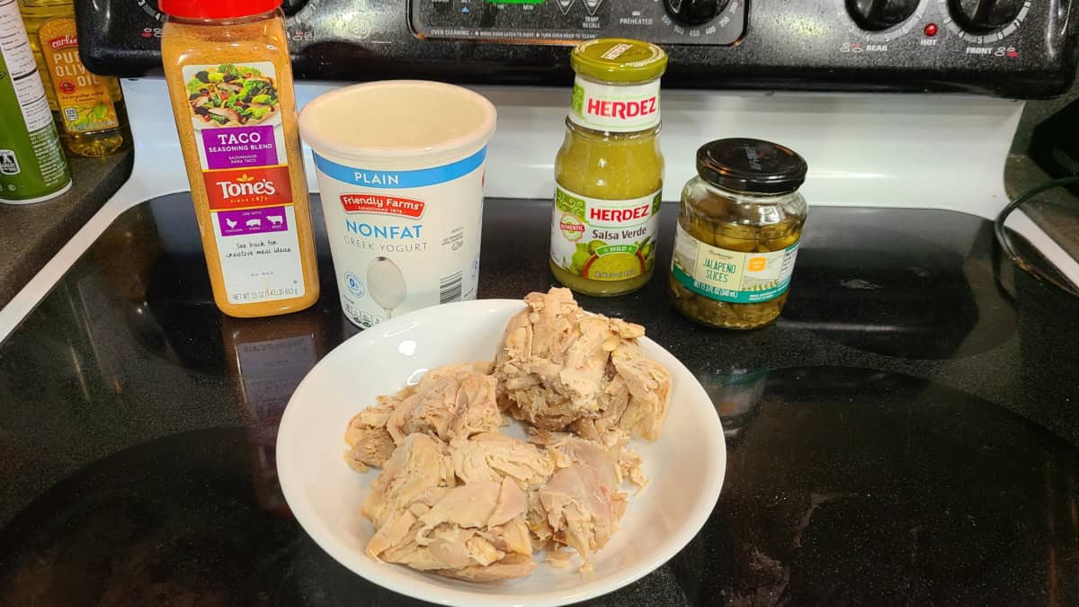 5-Ingredient Salsa Verde Chicken - No Getting Off This Train