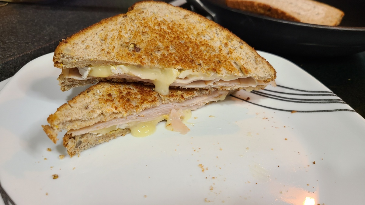 9 Easy Recipes You Can Make With Lunch Meat - No Getting Off This Train